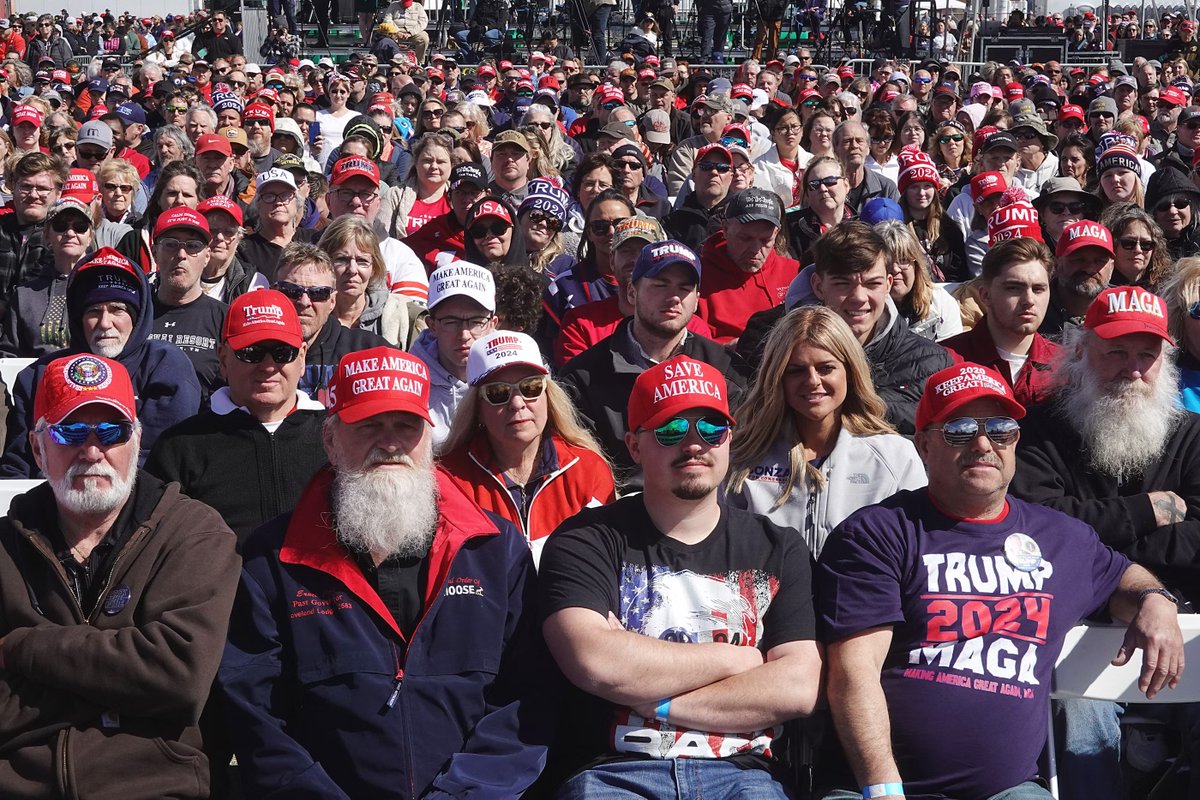 Two separate groups of trump supporters/MAGA types - Democratic ...