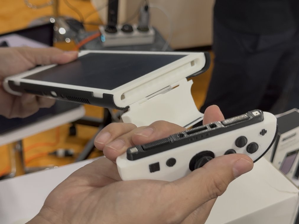 Re: [NS2]CES展Genki直接展示NS2手把 - PTT評價