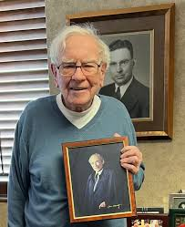 Warren Buffett is a great teacher for investors But his insights about ...