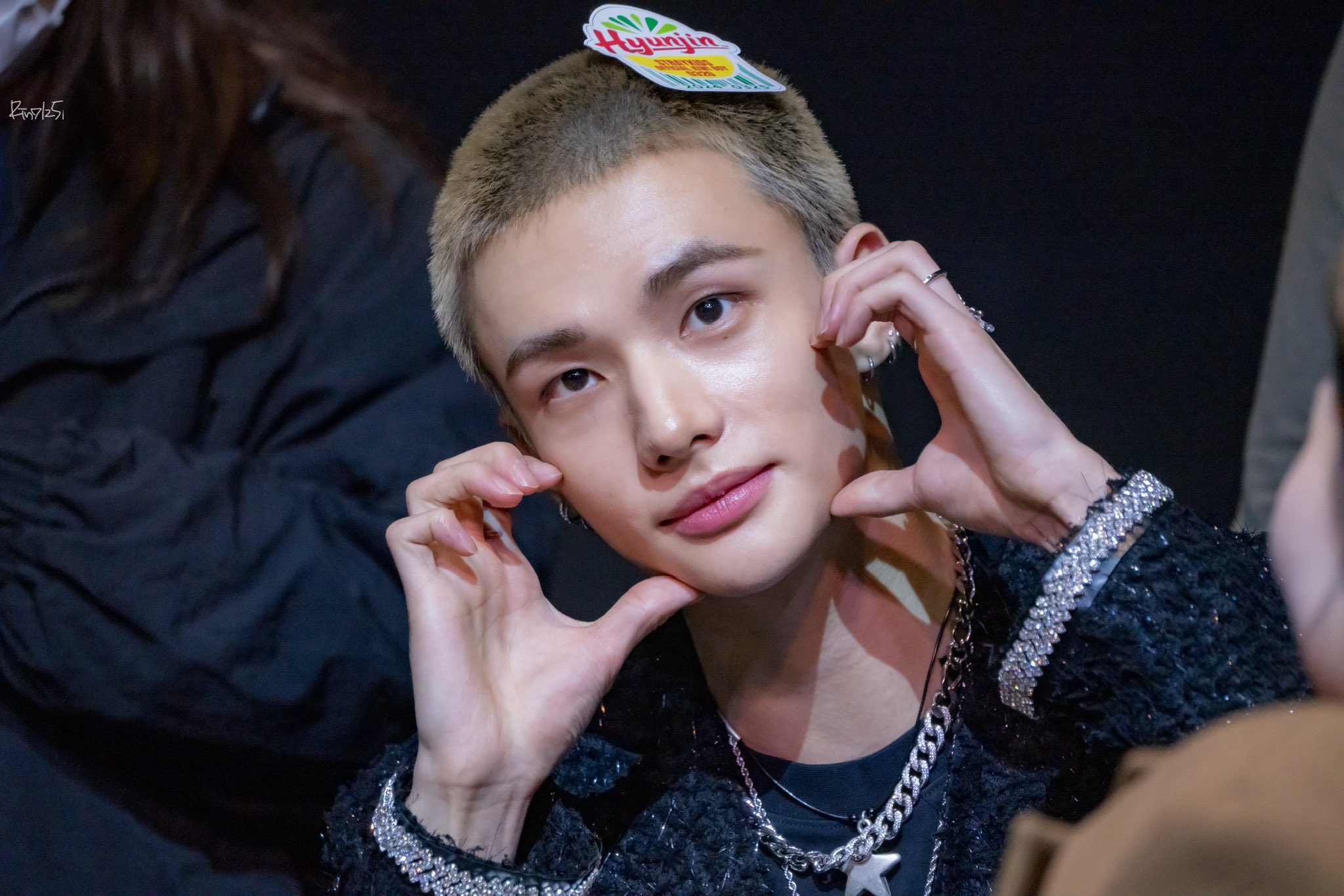 APPRECIATION - The Lore and Story of Stray Kids' Kiwi (Hyunjin's Buzzcut Appreciation) | Hallyu+