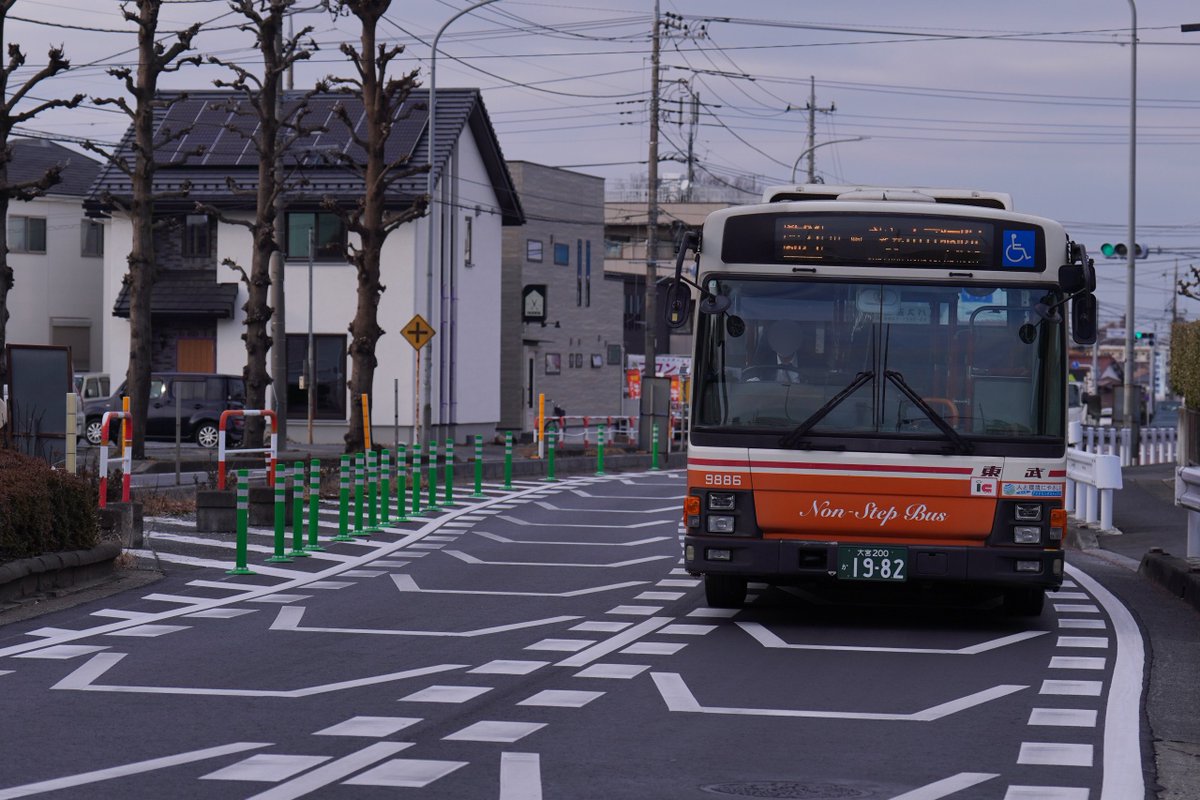 2025.02 東武バス 9886号車（岩槻） PJ-KV234L2 新都21系統 さいたま市立病院行 2025年頭から運用離脱をしていたこの ...
