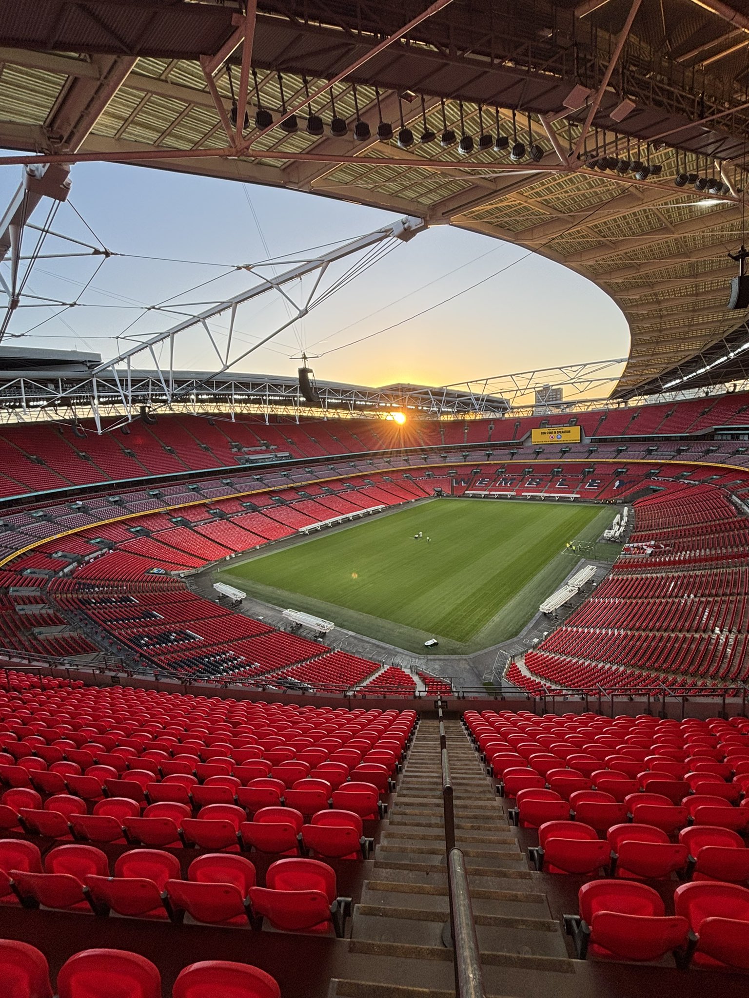 Emirates Stadium Wallpaper Sun Set Emirates Stadium Wallpaper #6974123