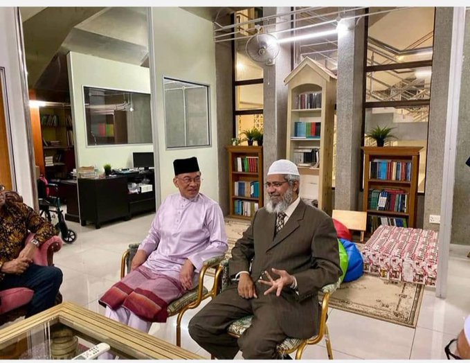 Mufti Perlis sedia ‘bertempur’ semula dengan DAP