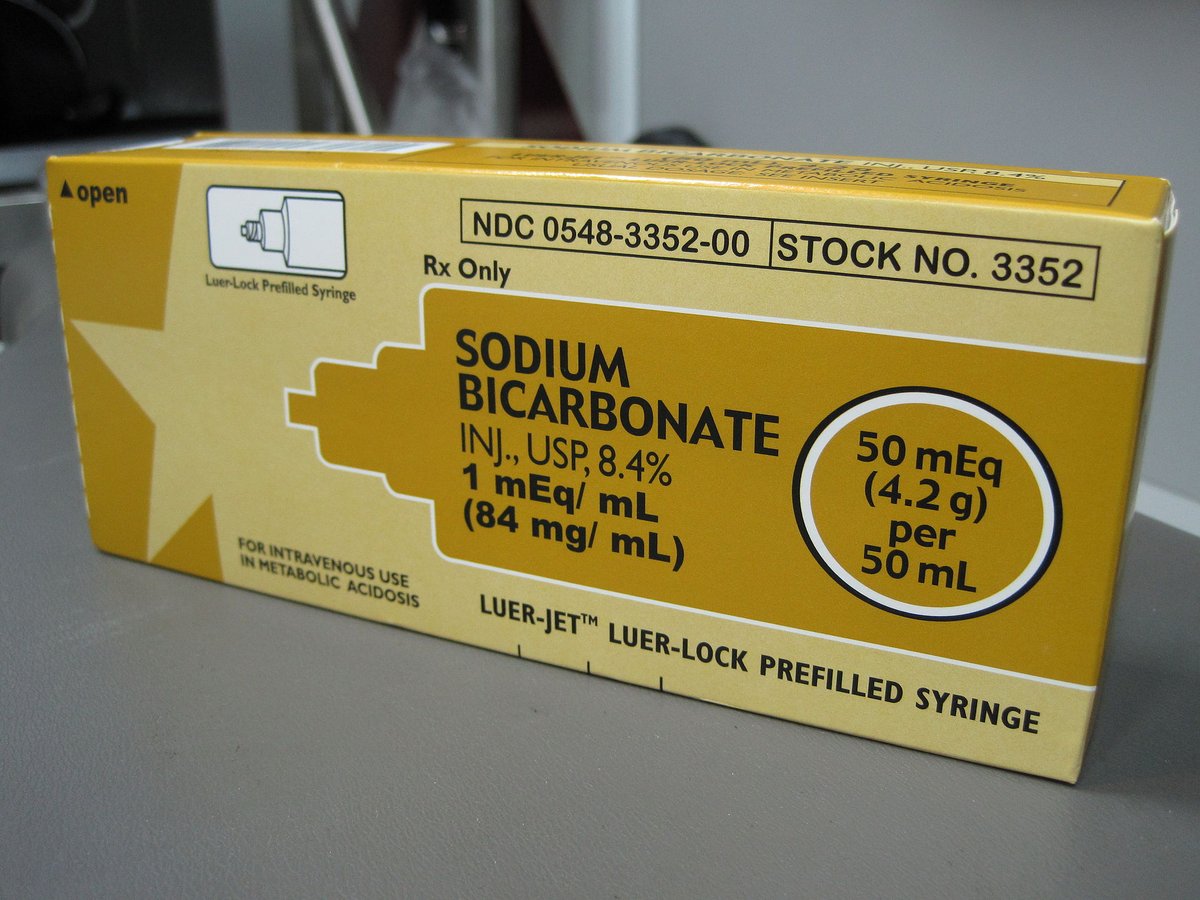...🧵This is a thread about 8.4% sodium bicarbonate (aka bicarb amp) in ...