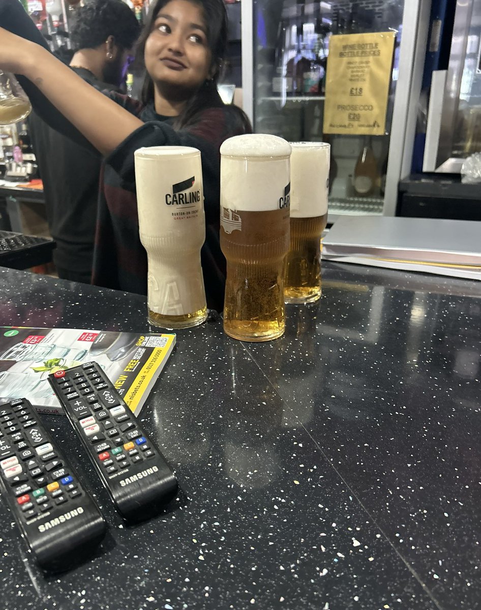 THE YOOKAY AS ART A short collection of photographs of Modern Britain ...