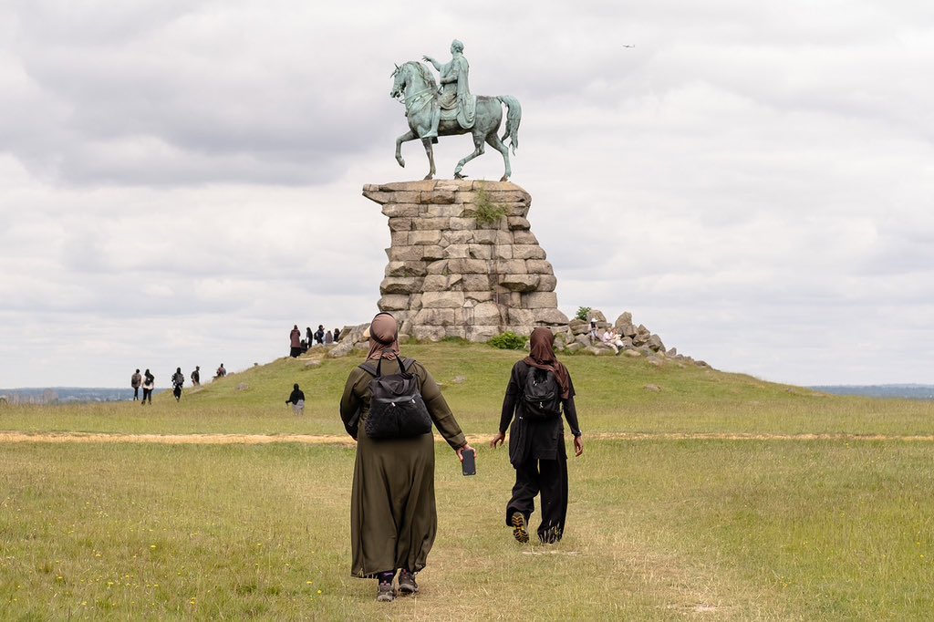 THE YOOKAY AS ART A short collection of photographs of Modern Britain ...
