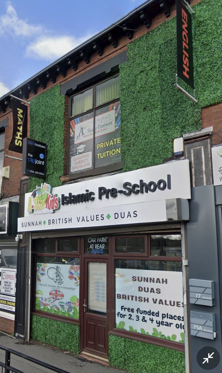 THE YOOKAY AS ART A short collection of photographs of Modern Britain ...