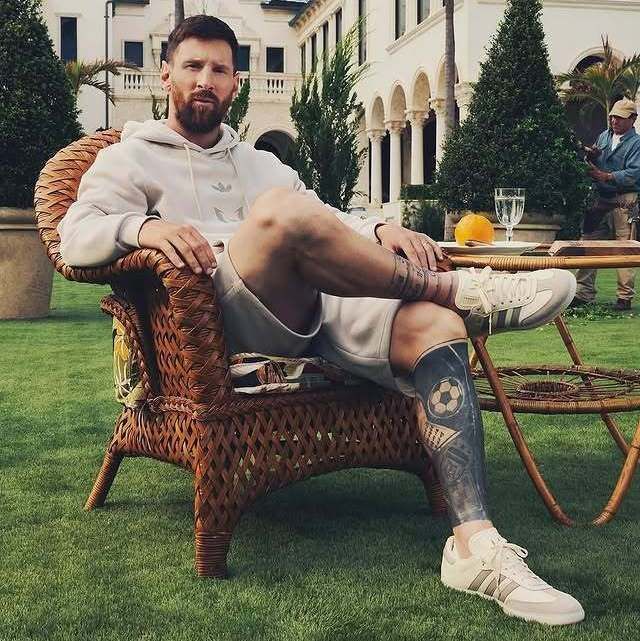 Lionel Messi Barefoot Messi's Injury, Slight Telegraph Telegraph