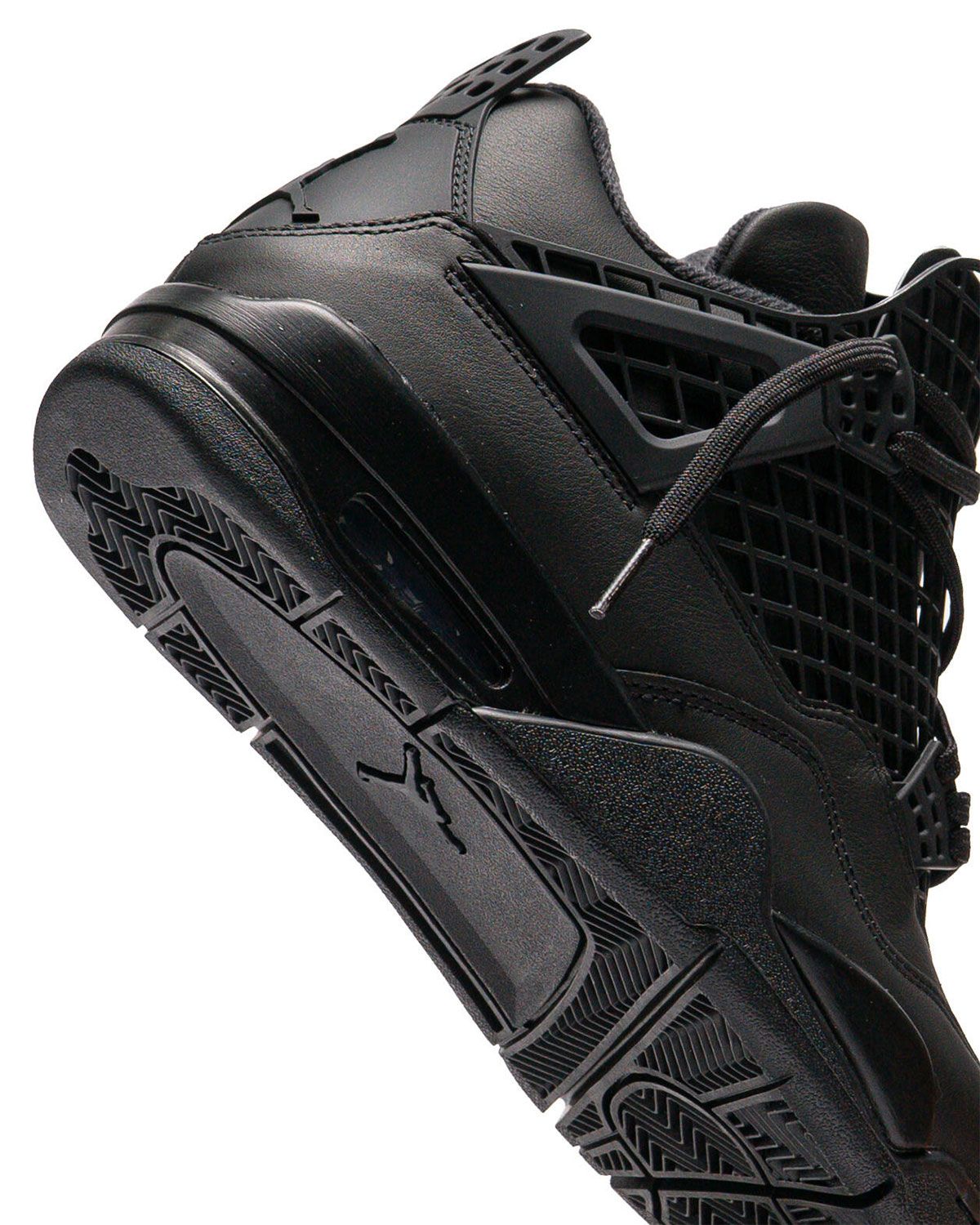 Sneaker News on X: Sneaker News on X: