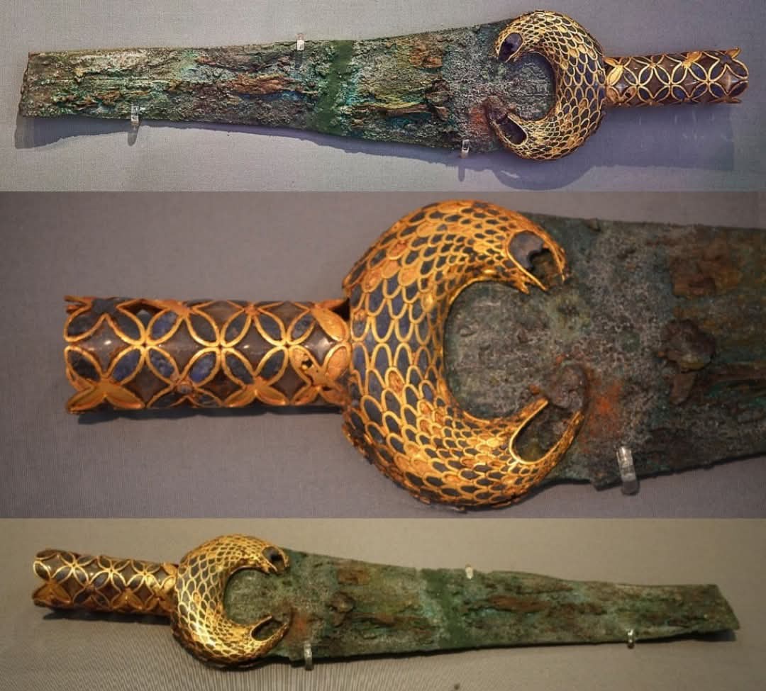 Mycenaean Weapons PDF) Weapons And Warfare