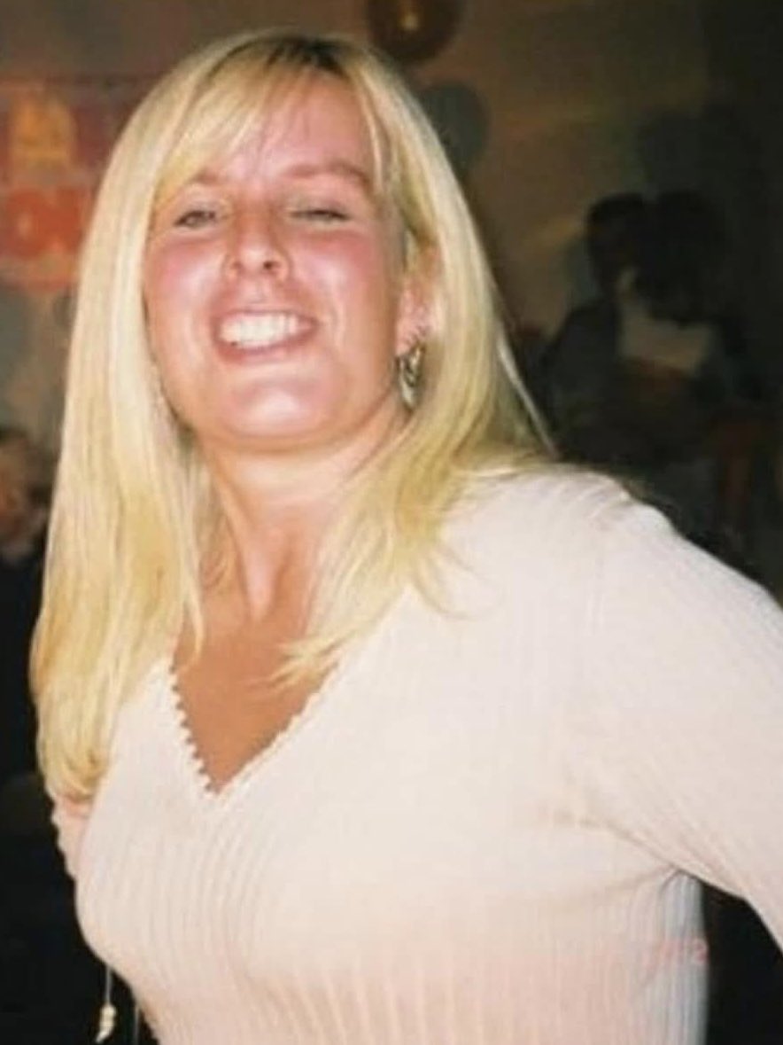 Kim Walmsley's Instagram, Twitter & Facebook on IDCrawl