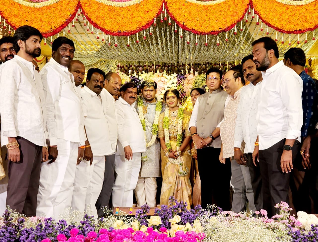 Keerthi Reddy Marriage Photos Actor Sumanth Getting Second Marriage