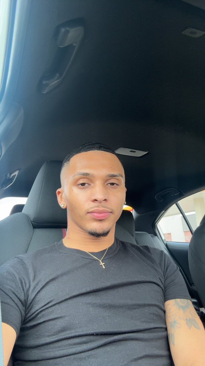 OFFICIAL ☽🧸 @darriusofficial profile | Muskviewer