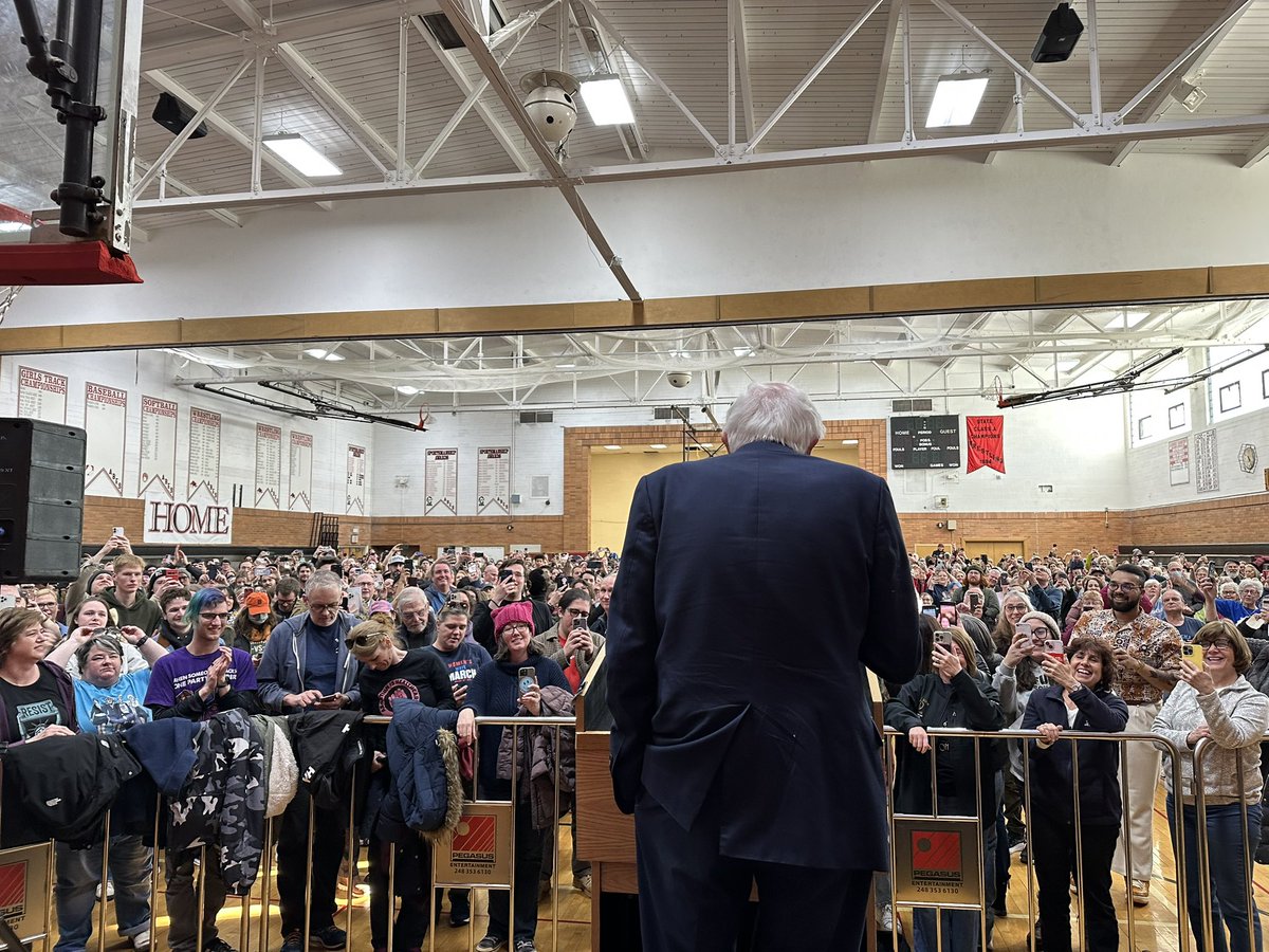 Photos: Bernie: More than 9,000 people came out in Warren, MI ...