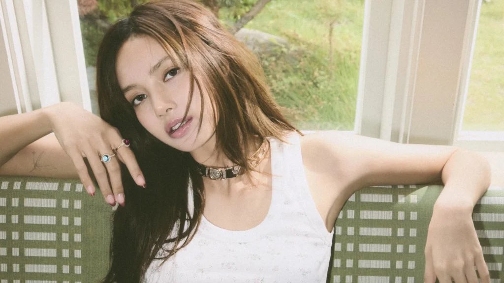 Biggest on-demand streaming debuts by female K-pop soloist in Billboard ...
