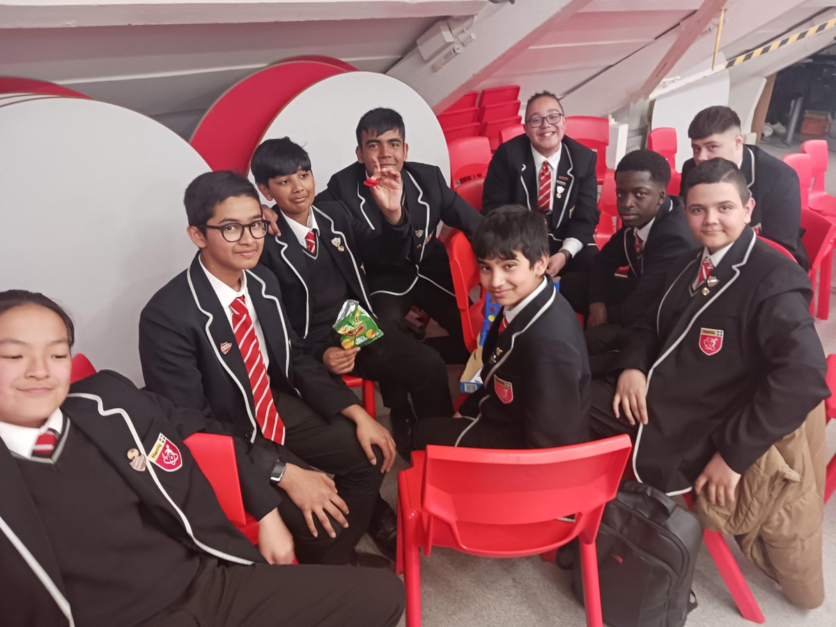 Welcome to HSAEL Sixth Form - Harris Science Academy East London