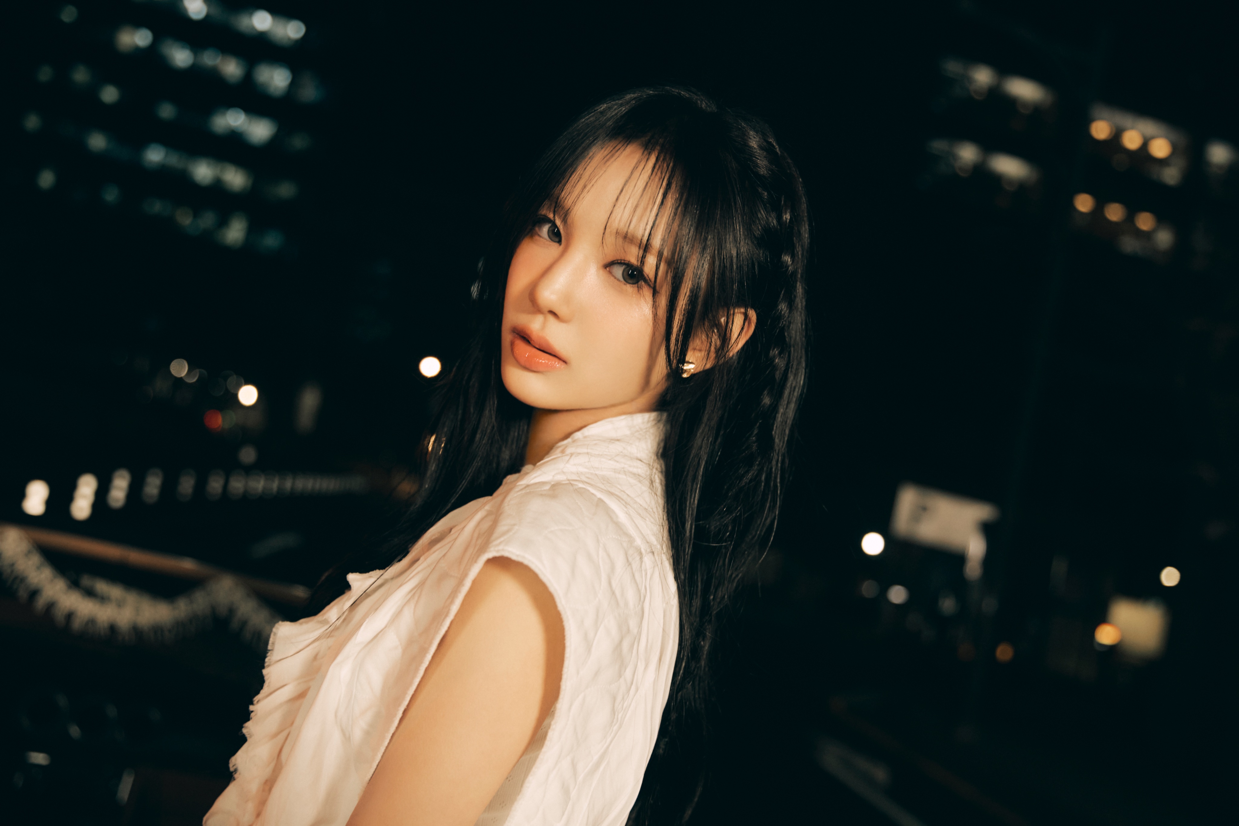 izna - "SIGN" MV ⋆ Girl Group Stan