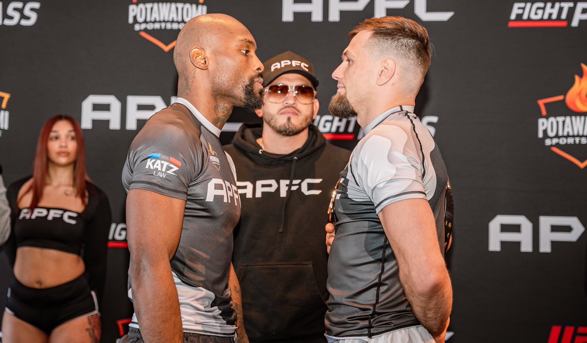 Anthony Showtime Pettis Kamp