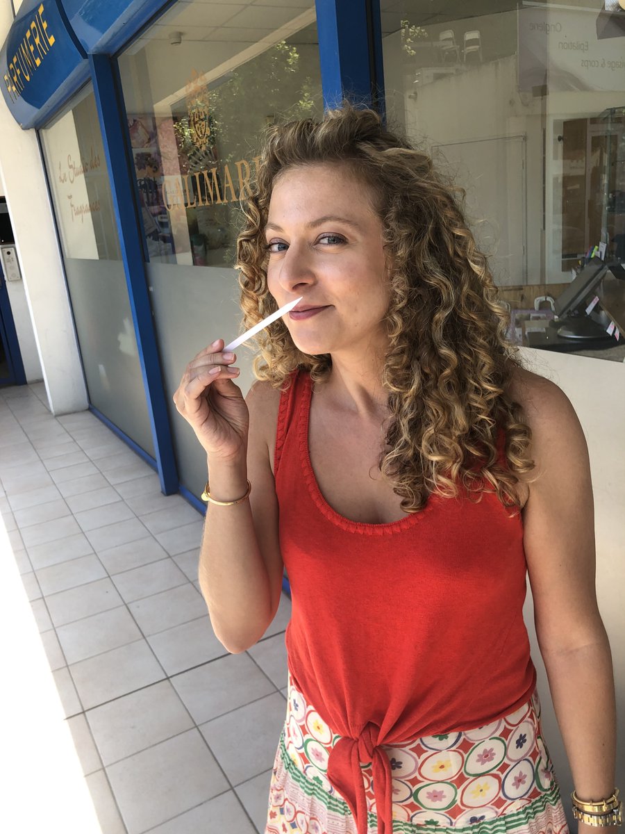 Lisa Scottoline – #1 Bestselling Author