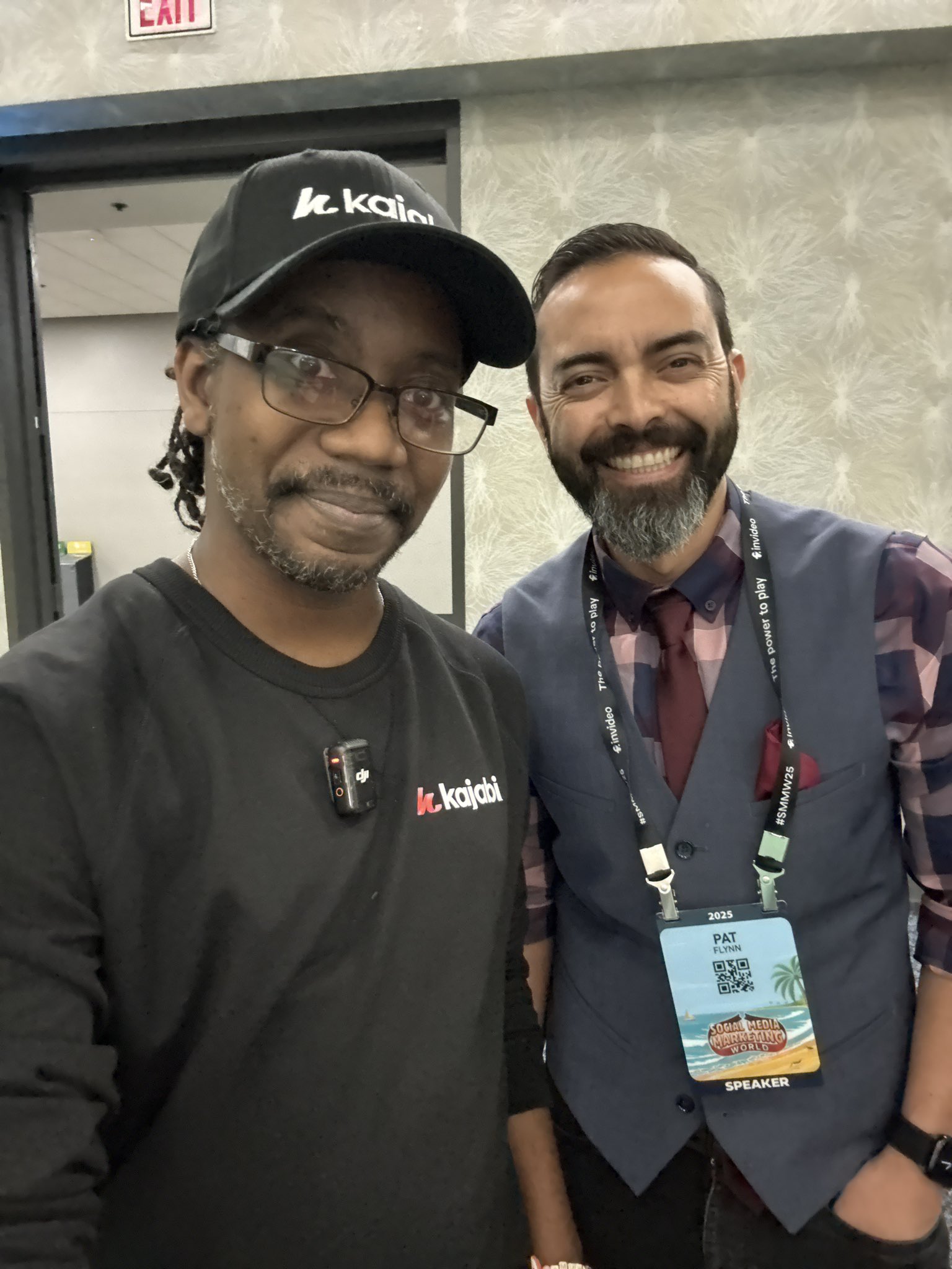 Roberto Blake Roberto Blake Best Entrepreneur Youtube Channels To