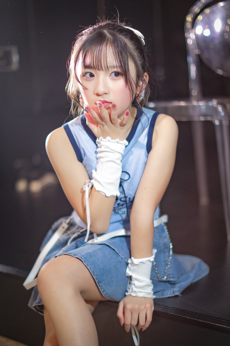 【画像】10歳・小5女子、撮影会で悩ましげなポーズ [808139444]