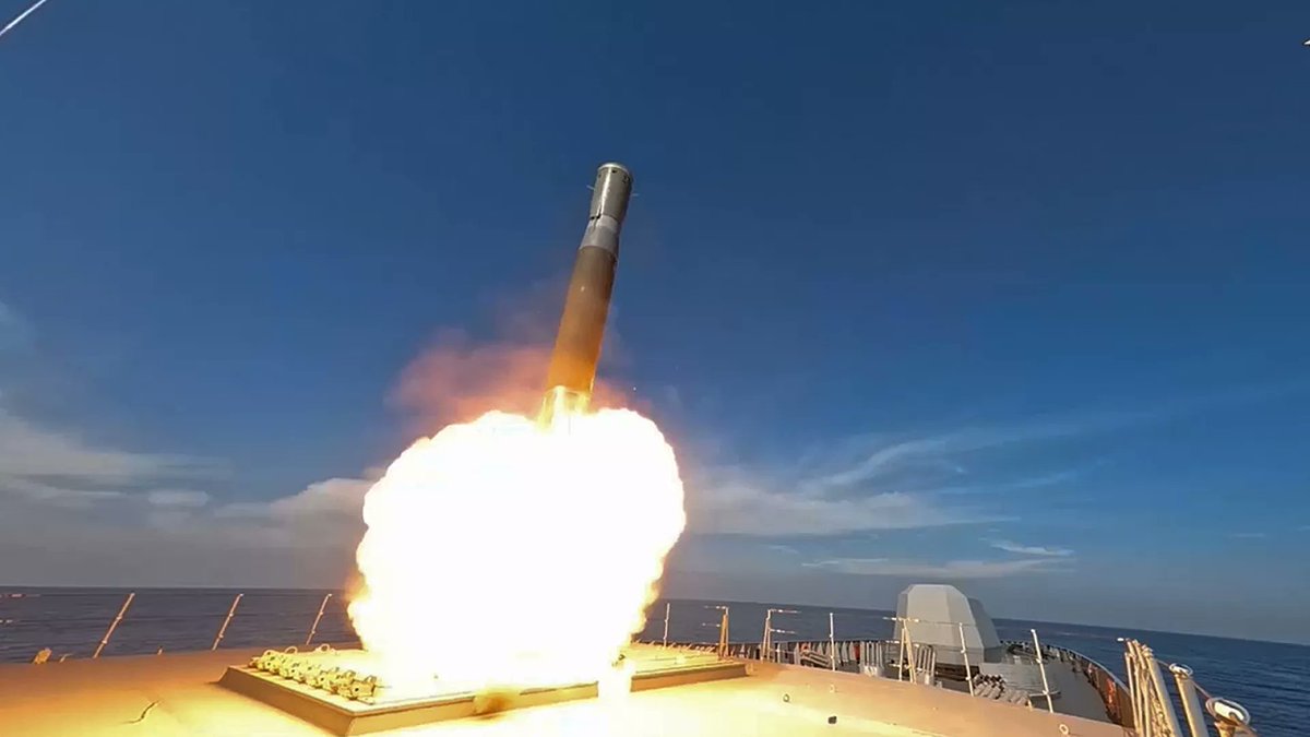 HMS Dragon Shoots Down Supersonic Missile With Aster-30 at Hebrides ...