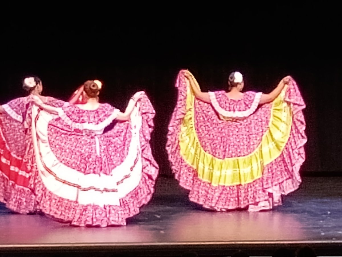 Valerie Chavez (@ValChavez2018) / X Valerie Chavez (@ValChavez2018) / X