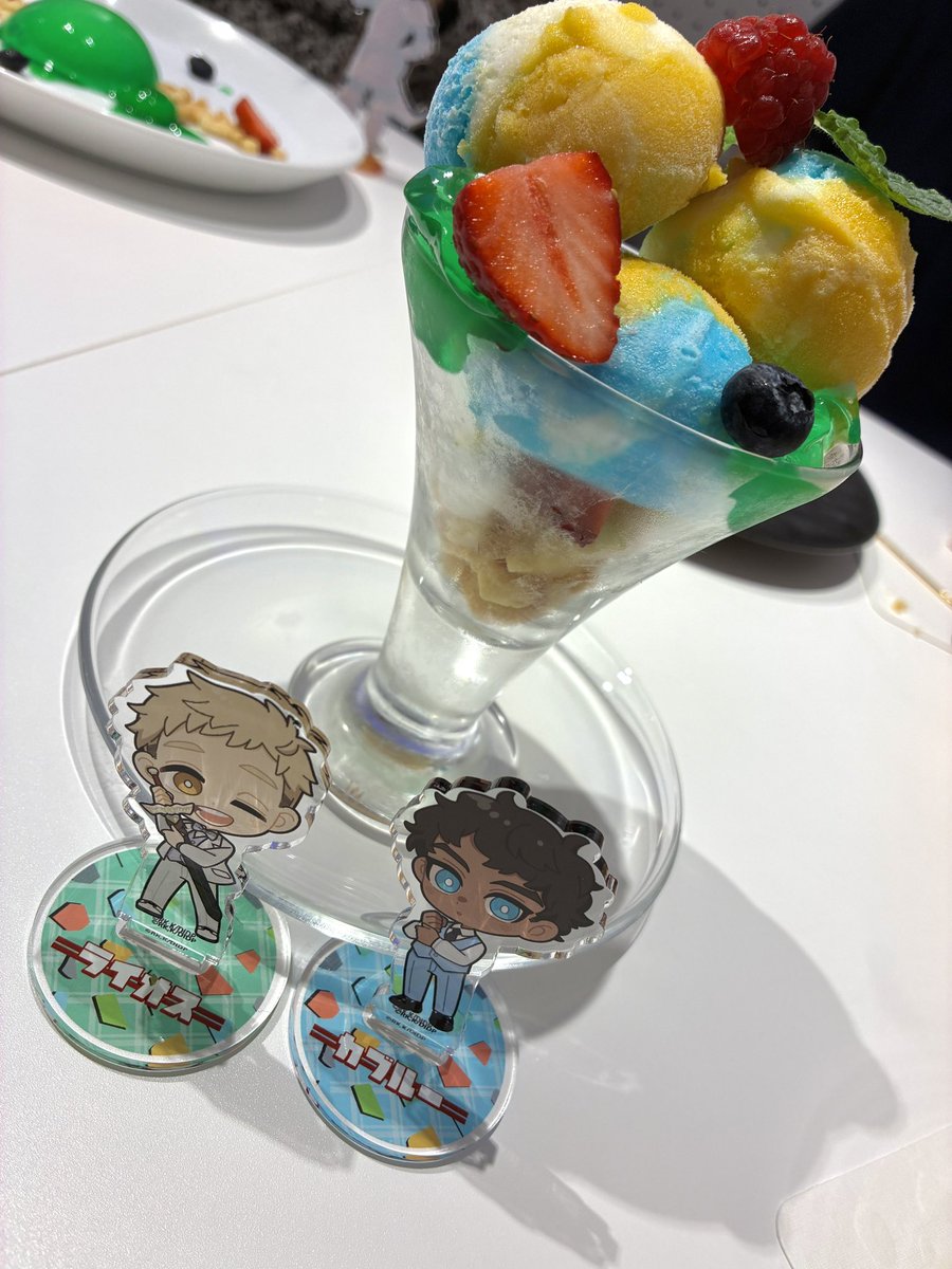 「ドリンクはアルコールもノンアルもチルチャックで!缶バッジもチル出たよ 可愛いね 」|そば🧀🍅 5/18大阪1号館け69bのイラスト