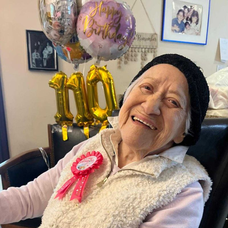 Claire Leibowitz's Instagram, Twitter & Facebook on IDCrawl