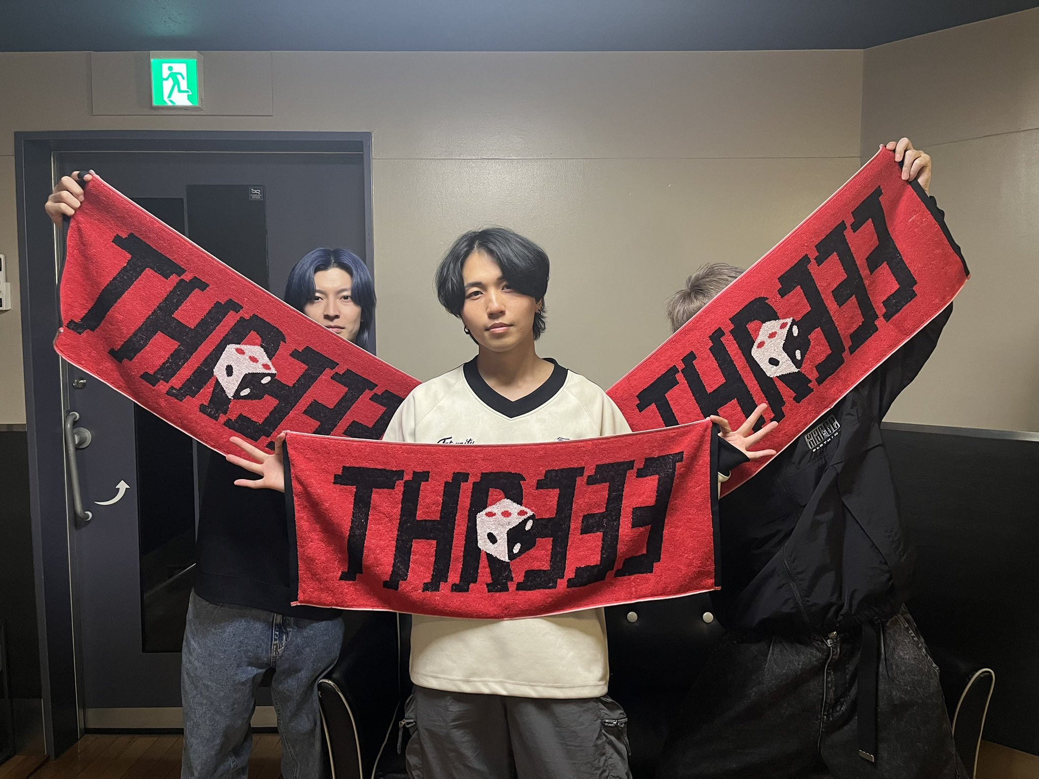 THREEE_STAFF【すりぃ】 on X: THREEE_STAFF【すりぃ】 on X: