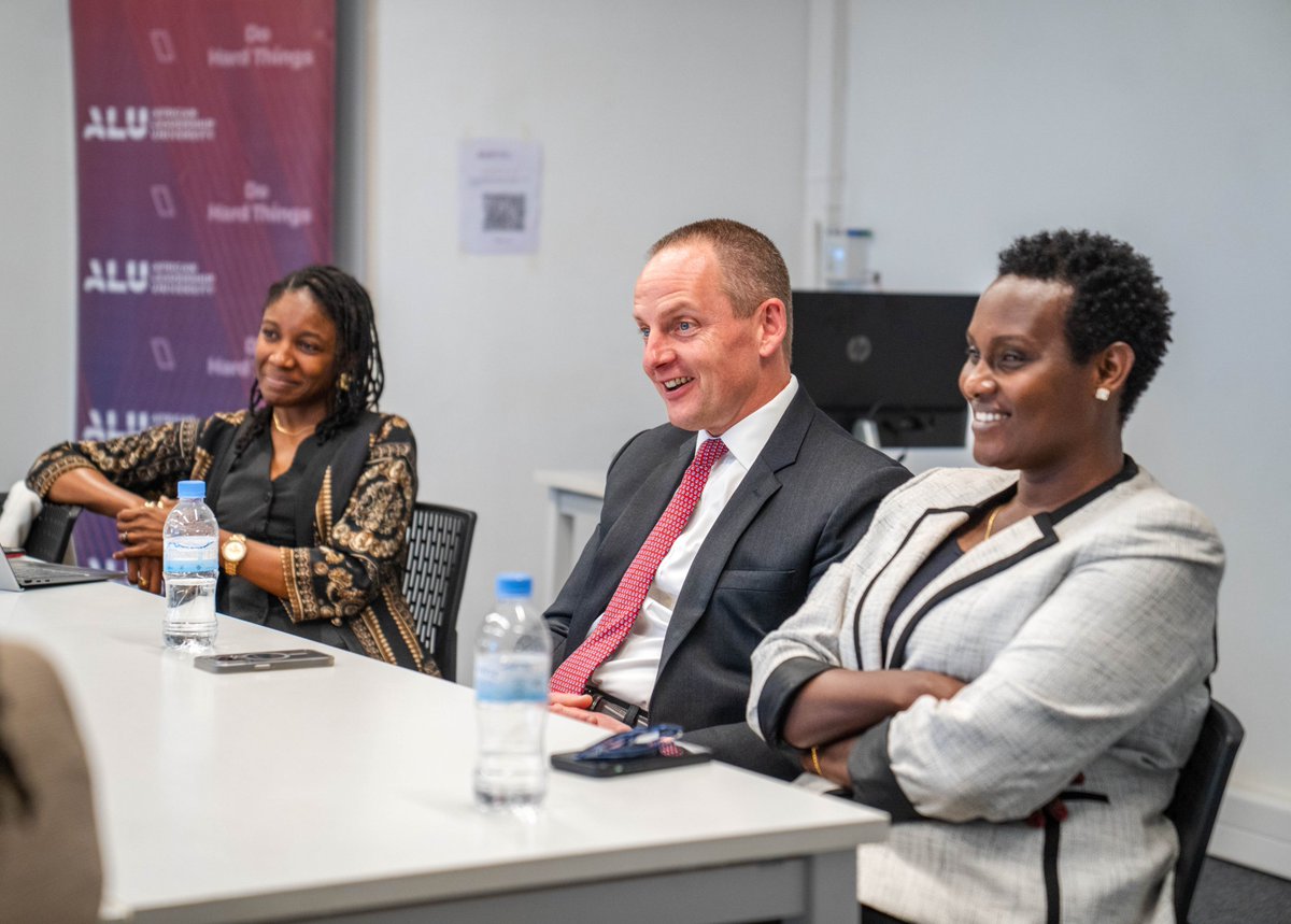 Ambassador Eric Kneedler @USAmbRwanda profile | Muskviewer