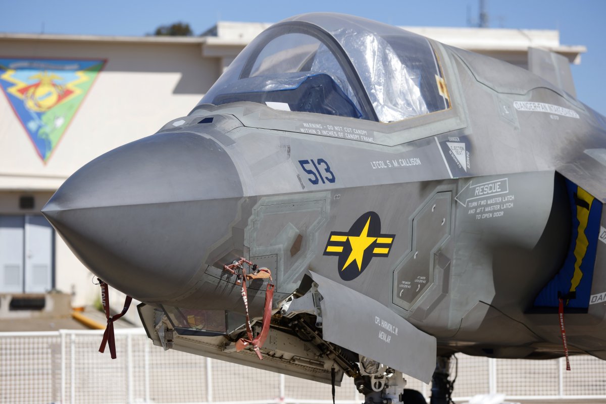 Trump Unveils Twin-Engine F-55, F-47, and Lockheed Martin Upgrades for ...