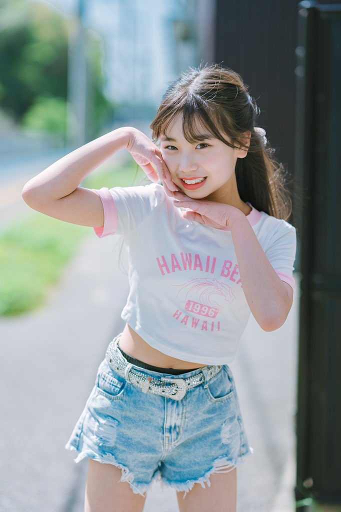 【画像】10歳・小5女子、撮影会で悩ましげなポーズ [808139444]