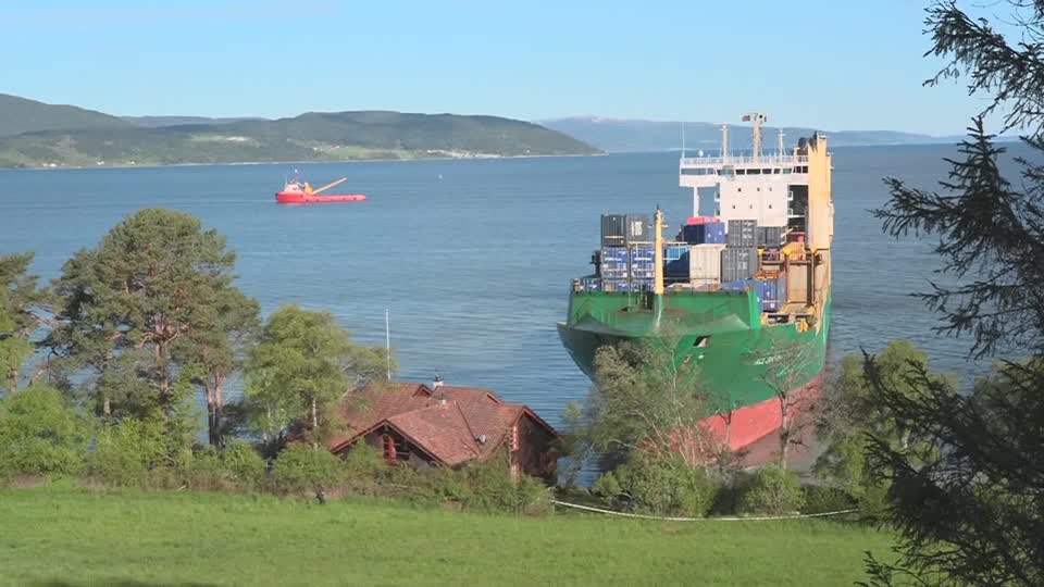 135-Meter Cargo Ship Crashes Into Norwegian Garden in Byneset ...