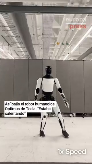 Elon Musk’s Tesla Humanoid Robot Optimus Demonstrates Precise Dance ...