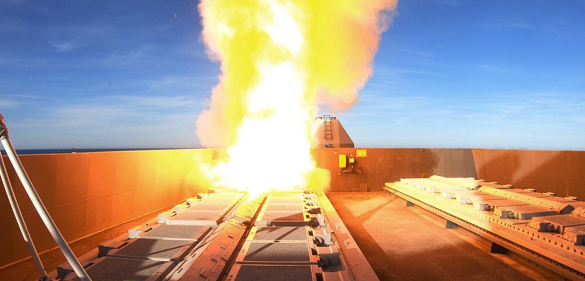 HMS Dragon Shoots Down Supersonic Missile With Aster-30 at Hebrides ...