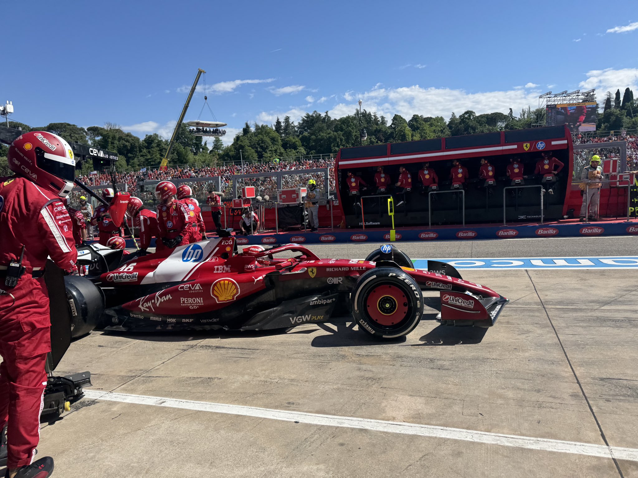 F1 Imola GP – Could Ferrari have gone for the podium with softs? A look at Charles Leclerc’s ...