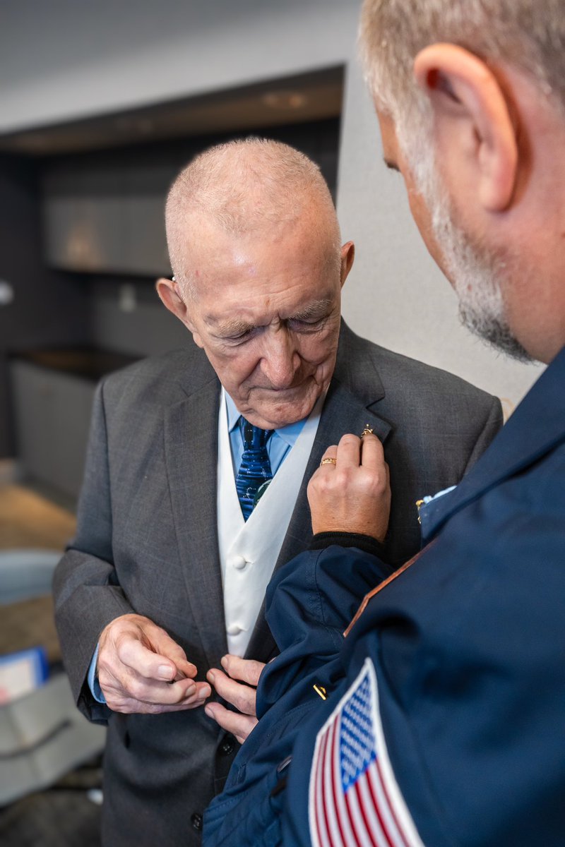 Ed Van Cise @Carbon_Flight X Profile | Muskviewer