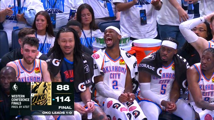 박장대소하는 SGA - MANIA