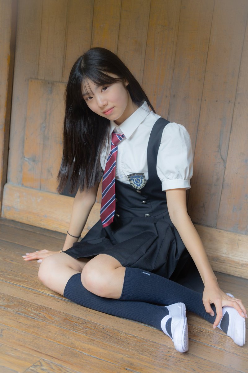 【動画】パパにグラグラの歯を抜いてもらう11歳・小6女子がエロ過ぎる [808139444]