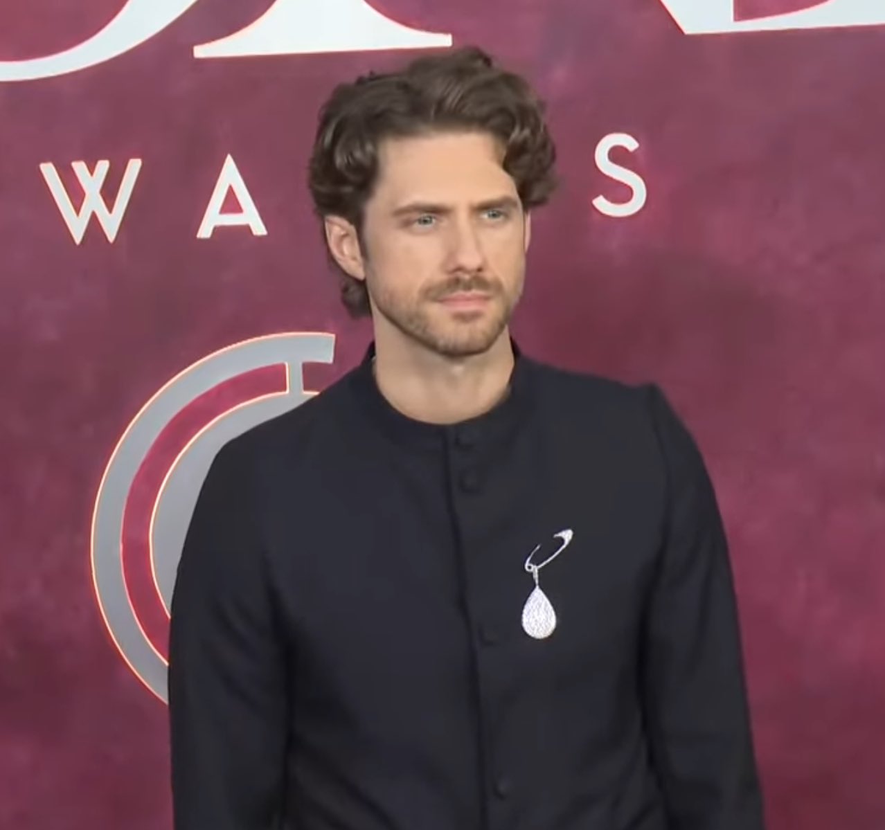 Aaron Tveit Beard