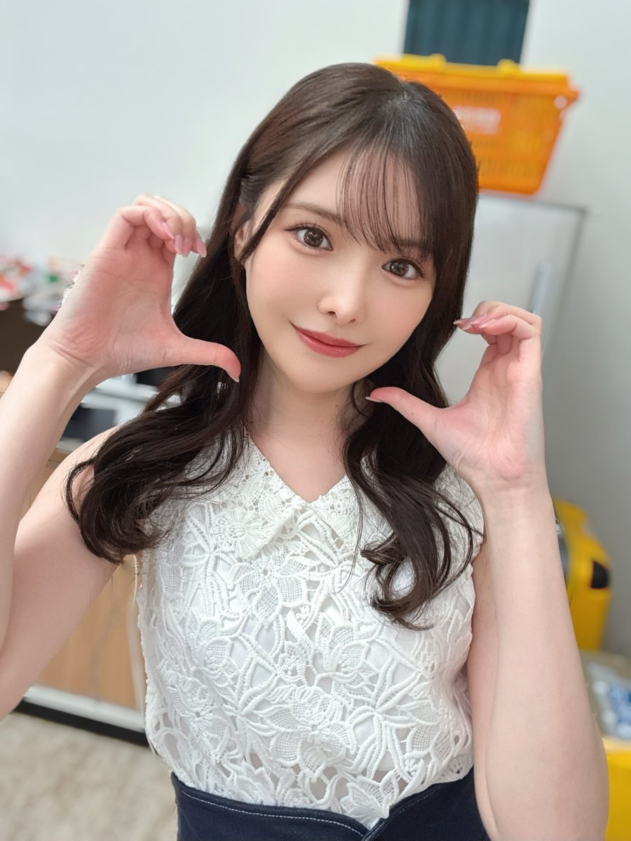 MIDV-472 当我看到我的宝贝女朋友被班上的 DQN 使用春药强奸并与他们发生性关系时，我勃起了。 - 新