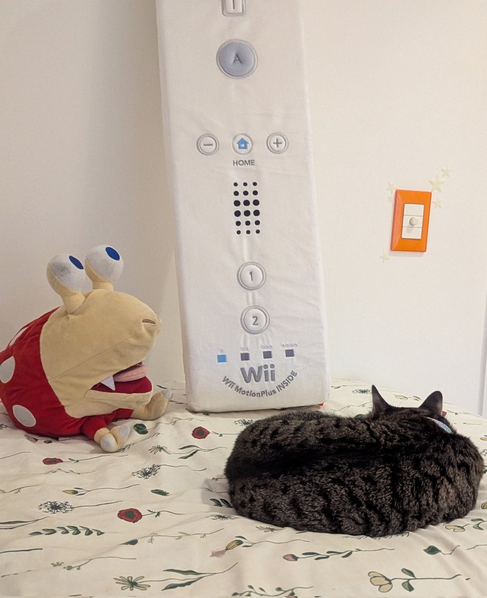 「we hit 20 THOUSAND SLEEPYHEADS!!! :D 🎉🎉 that's so unreal o」pau claire ...