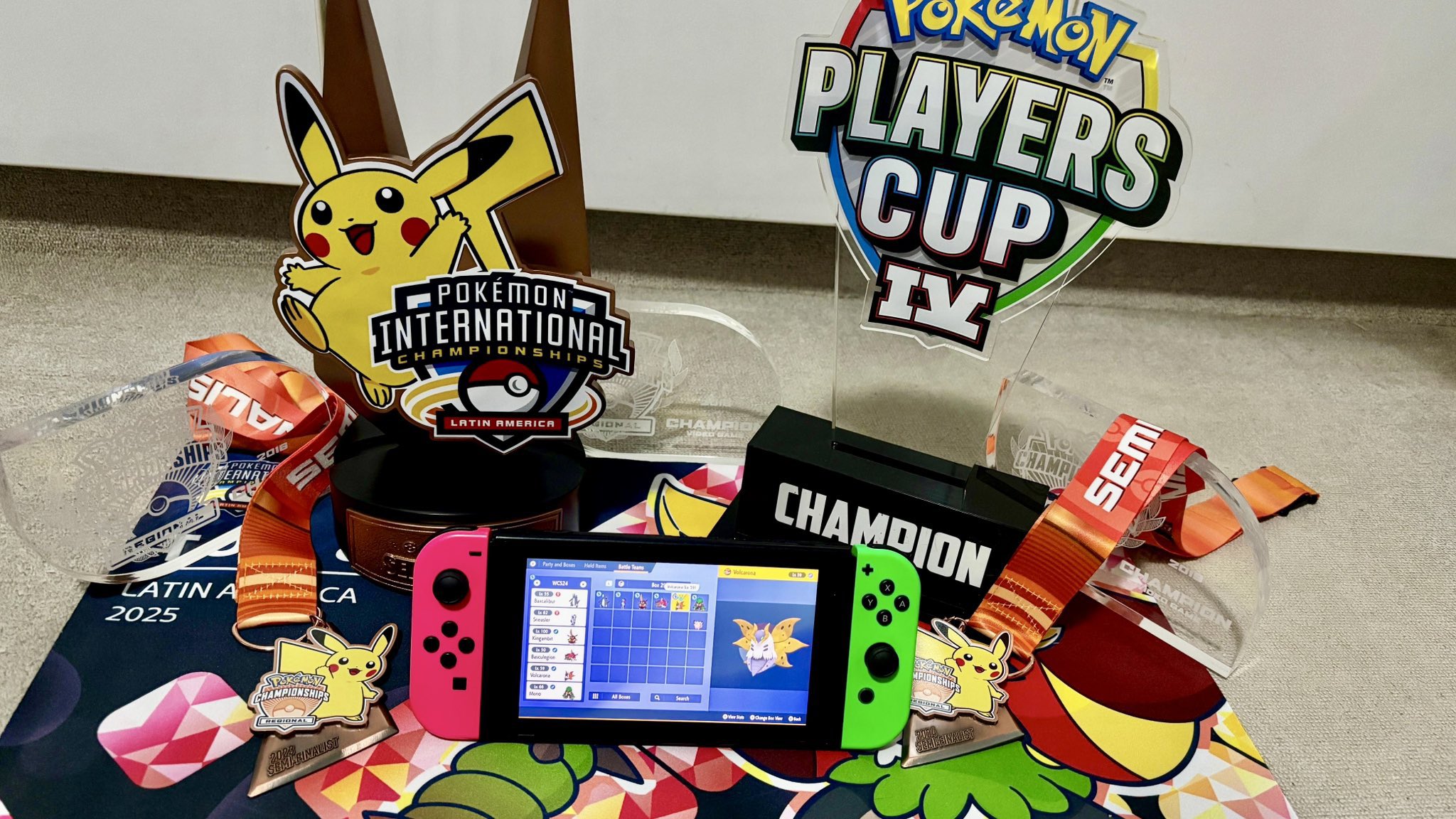 Eevee And Pikachu Pokemon Wallpaper 2048x1152