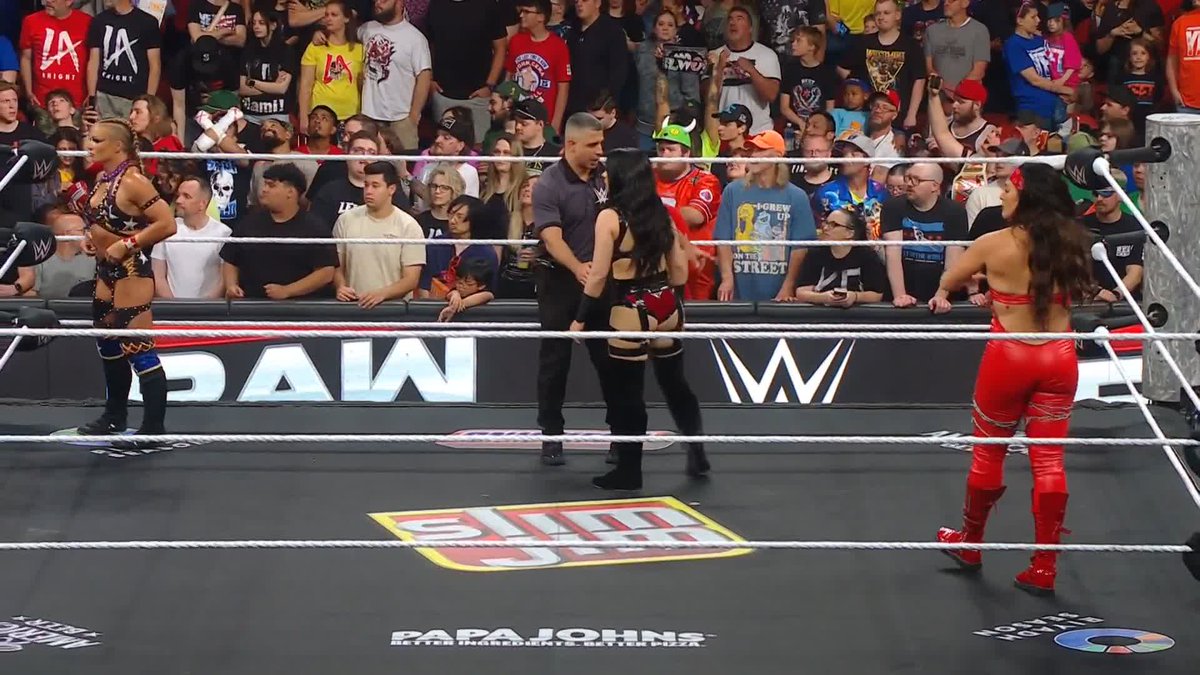 Asuka Makes In-Ring Return on WWE Raw After Year-Long Hiatus | DeepNewz ...