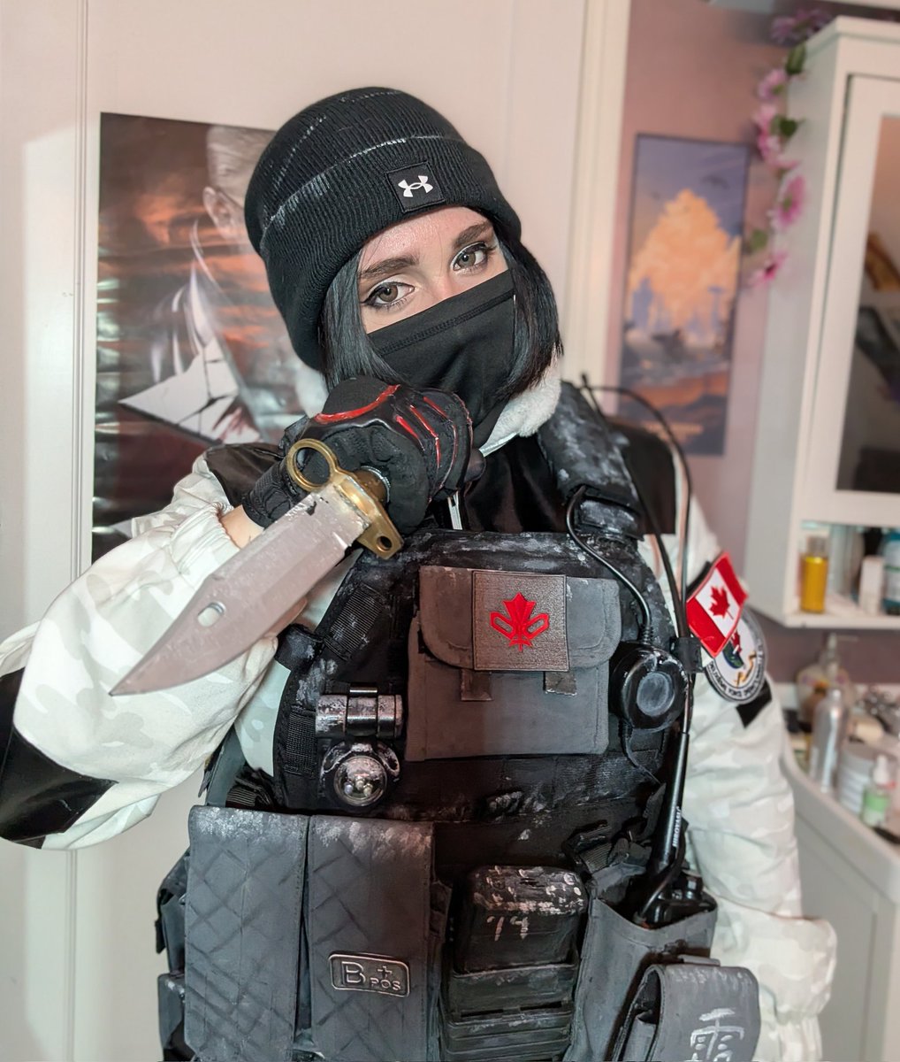 Hmu if ur name is Emily svenson!!!!!!!my frost cosplay from rainbow six ...