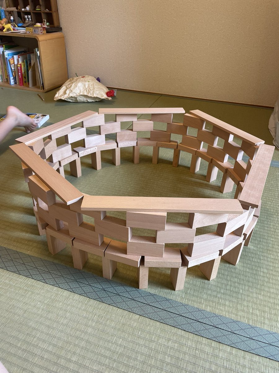 【画像あり】7歳娘、部屋に万博の大屋根リングを作る→15万いいね [808139444]