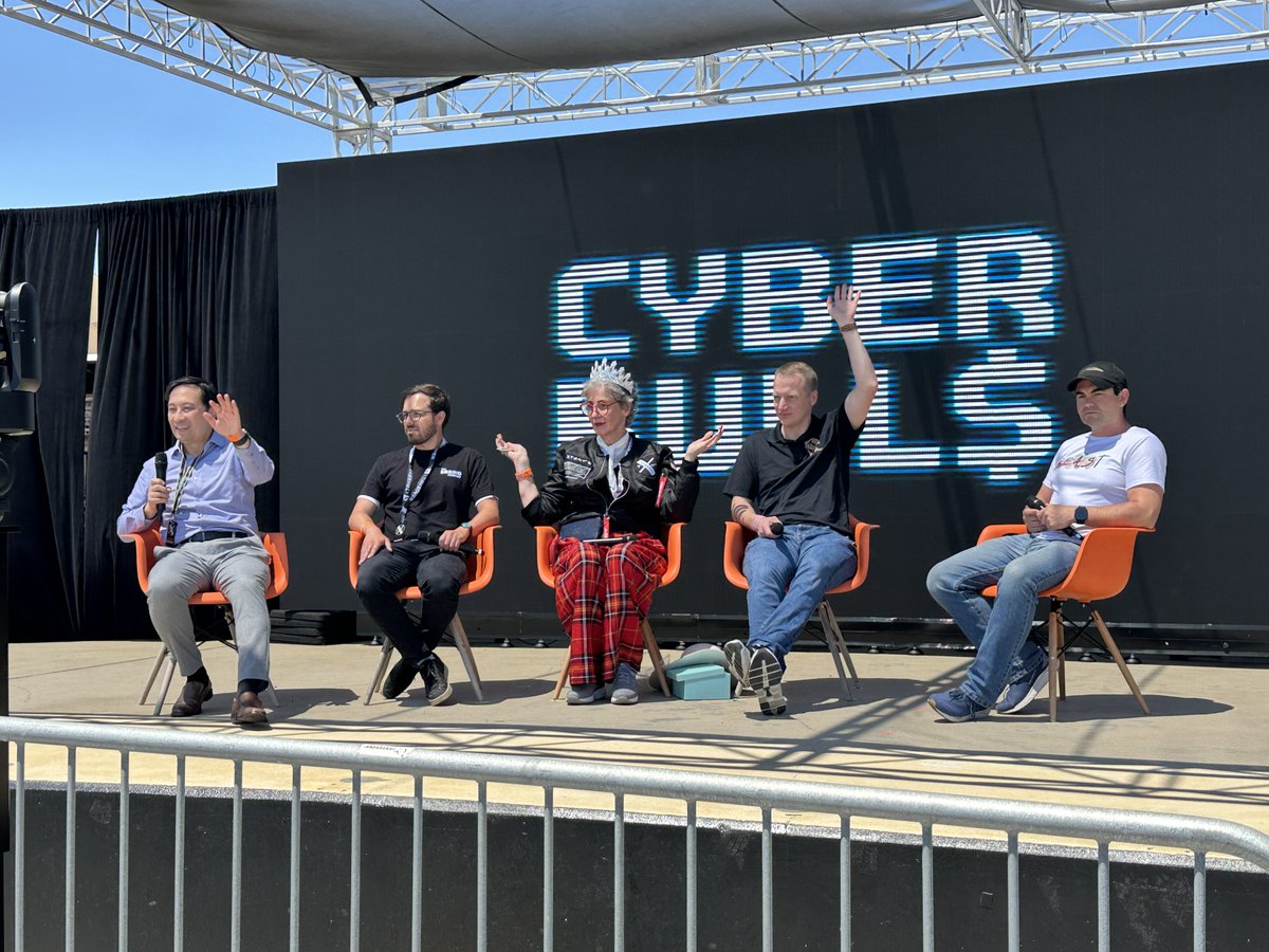 Ale𝕏andra Merz 🇺🇲 @TeslaBoomerMama X Profile | Muskviewer