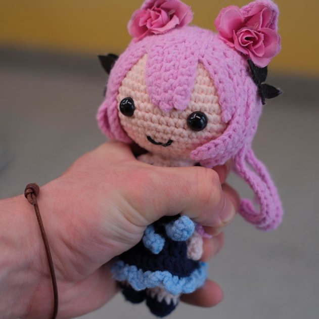 Thread By @Loserhitori - El usuario comparte su felicidad...