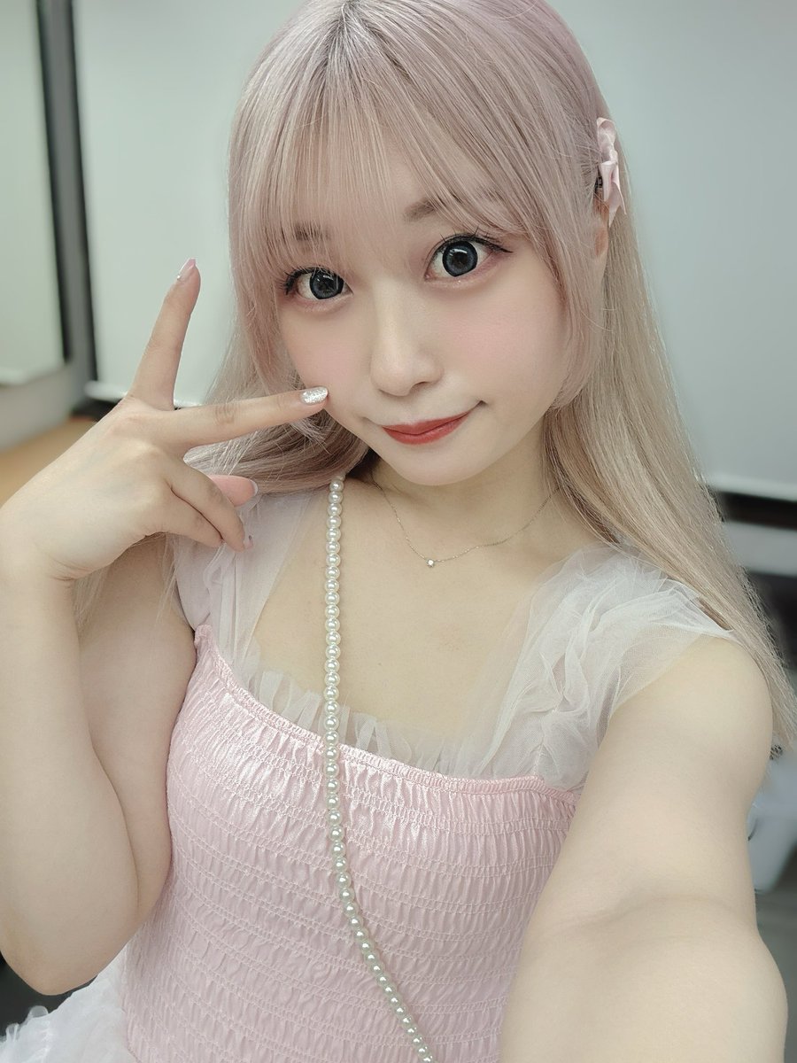 AVOP-437 农村出土！在该地区发现的两年大追求特殊毛坯钻石经过约730天的AV谈判，它以原样紧急AV出道